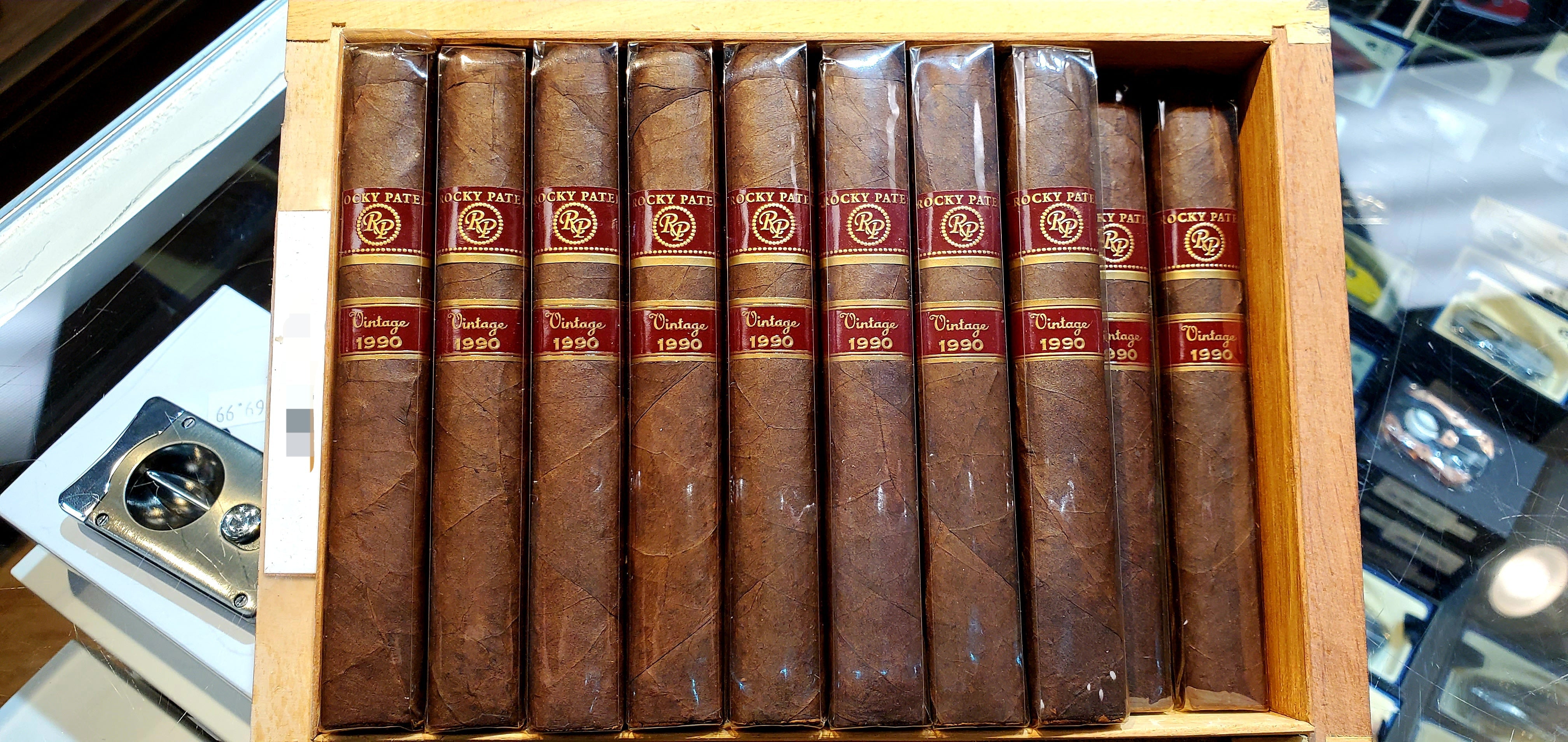 Rocky Patel -1990 Vintage Robusto (Red Label) - Bundle of 20